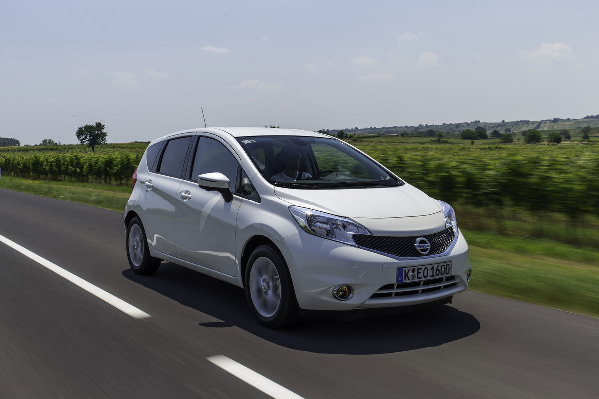 Nissan Note 1.2 12V DIG-S 98CV Tekna : prezzo e scheda tecnica ...