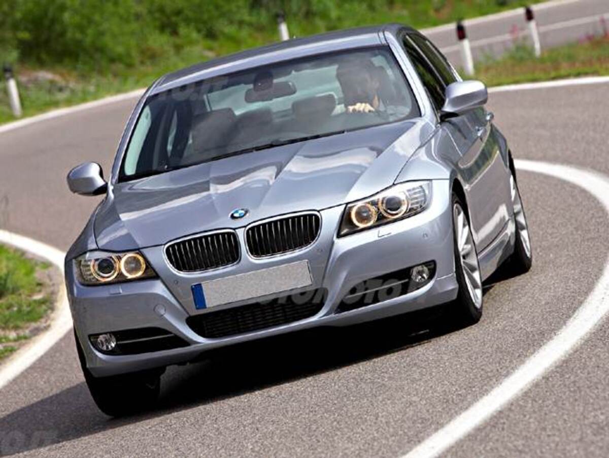 BMW Serie 3 335d cat Futura: prezzo e scheda tecnica - Automoto.it