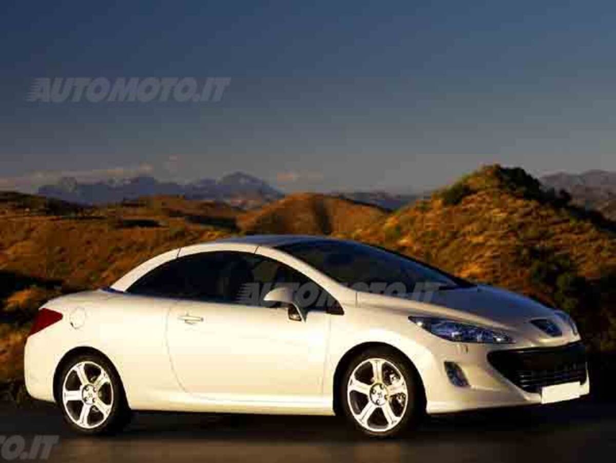 Peugeot 308 Cabrio 1.6 HDi 112CV CC Tecno: prezzo e scheda tecnica ...