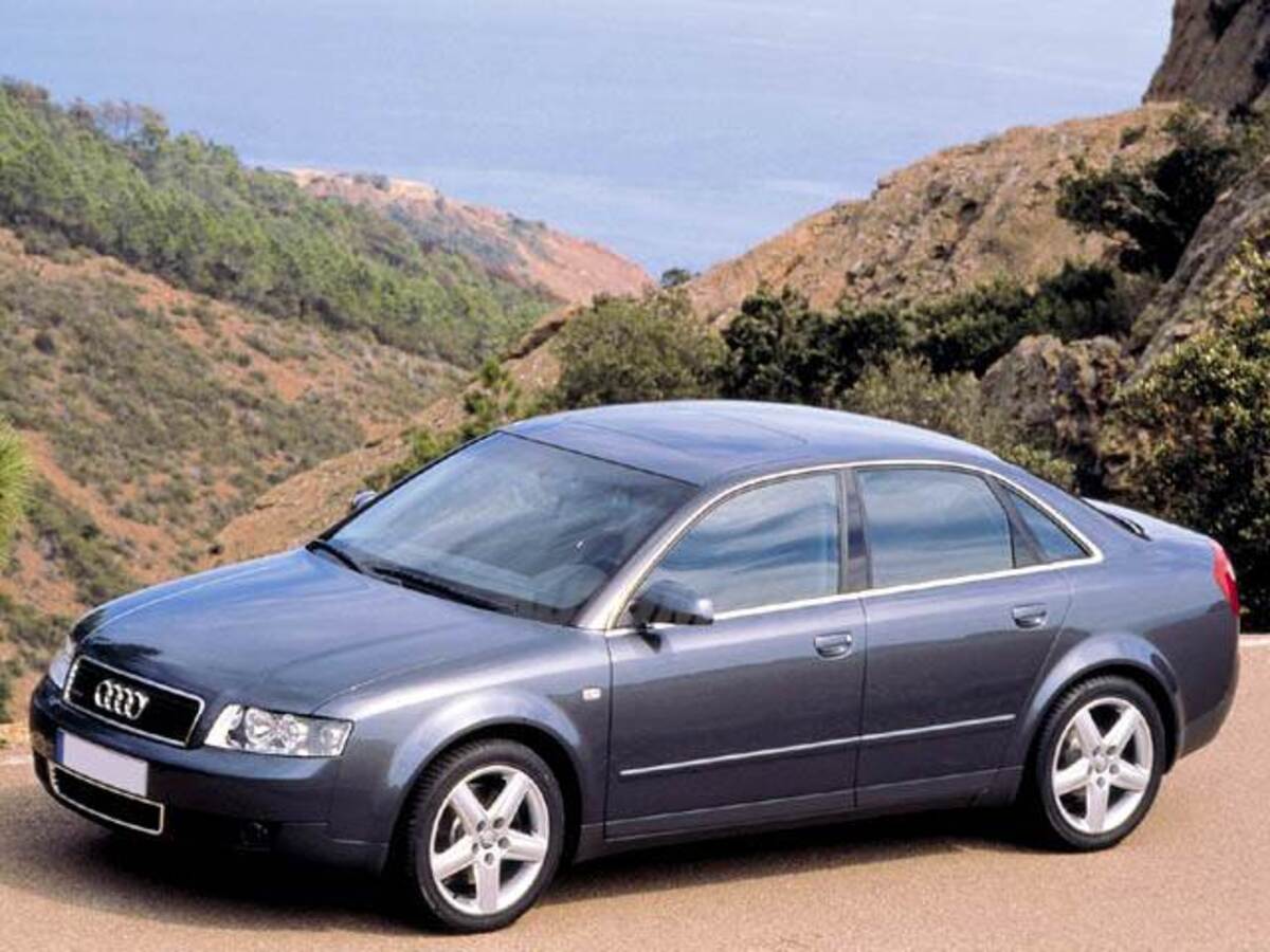 Audi A4 3.0 V6 30V cat : prezzo e scheda tecnica - Automoto.it