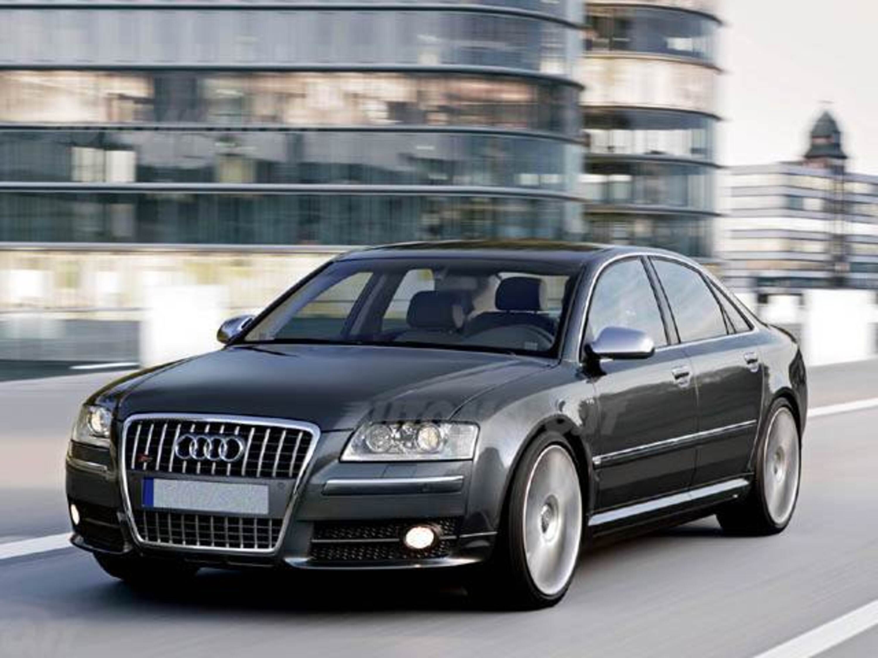 Audi S8 5.2 V10 quattro tiptronic (08/2006 - 08/2007): prezzo e scheda ...