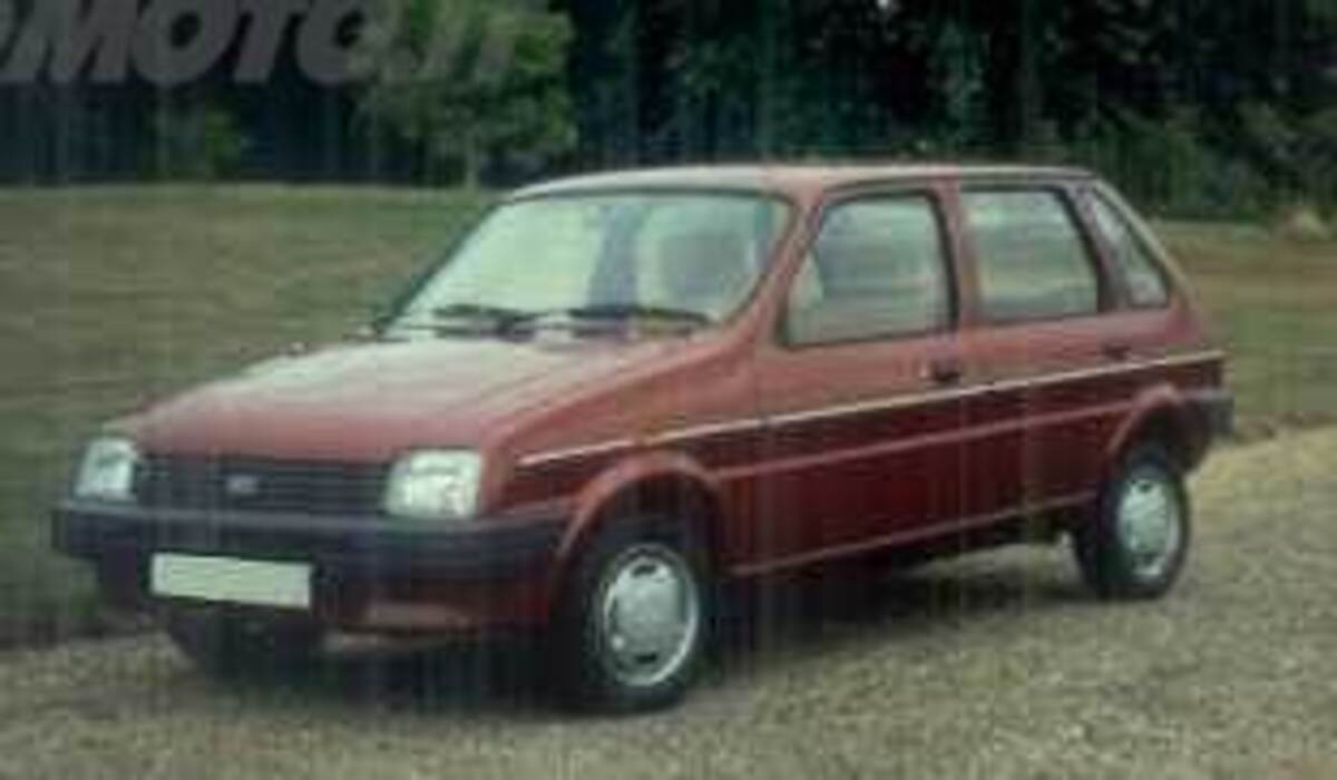 Austin Rover Metro 1.0 5 porte LS: prezzo e scheda tecnica - Automoto.it