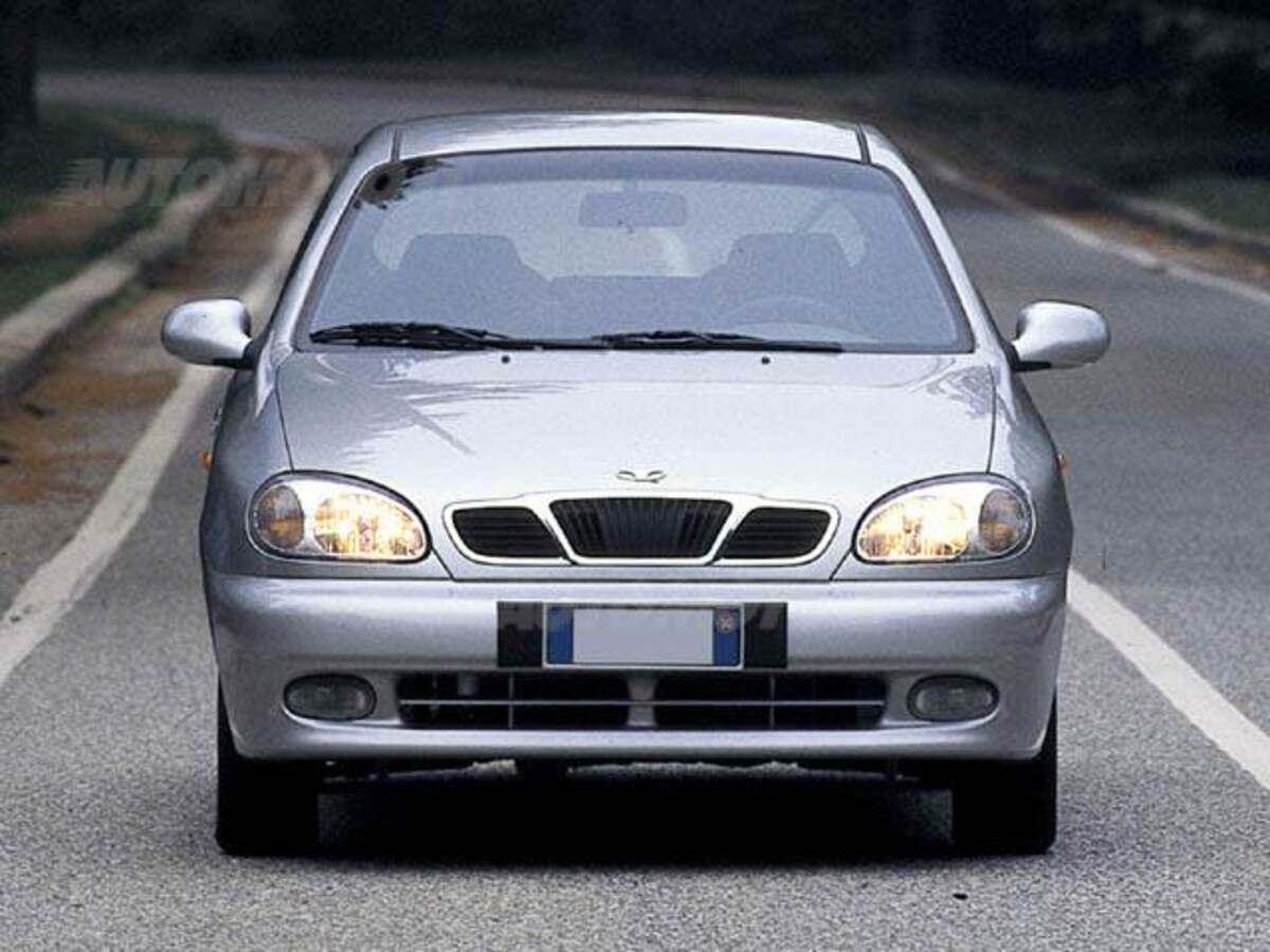 Daewoo Lanos 1.6i 16V cat 3 porte SX : prezzo e scheda tecnica ...