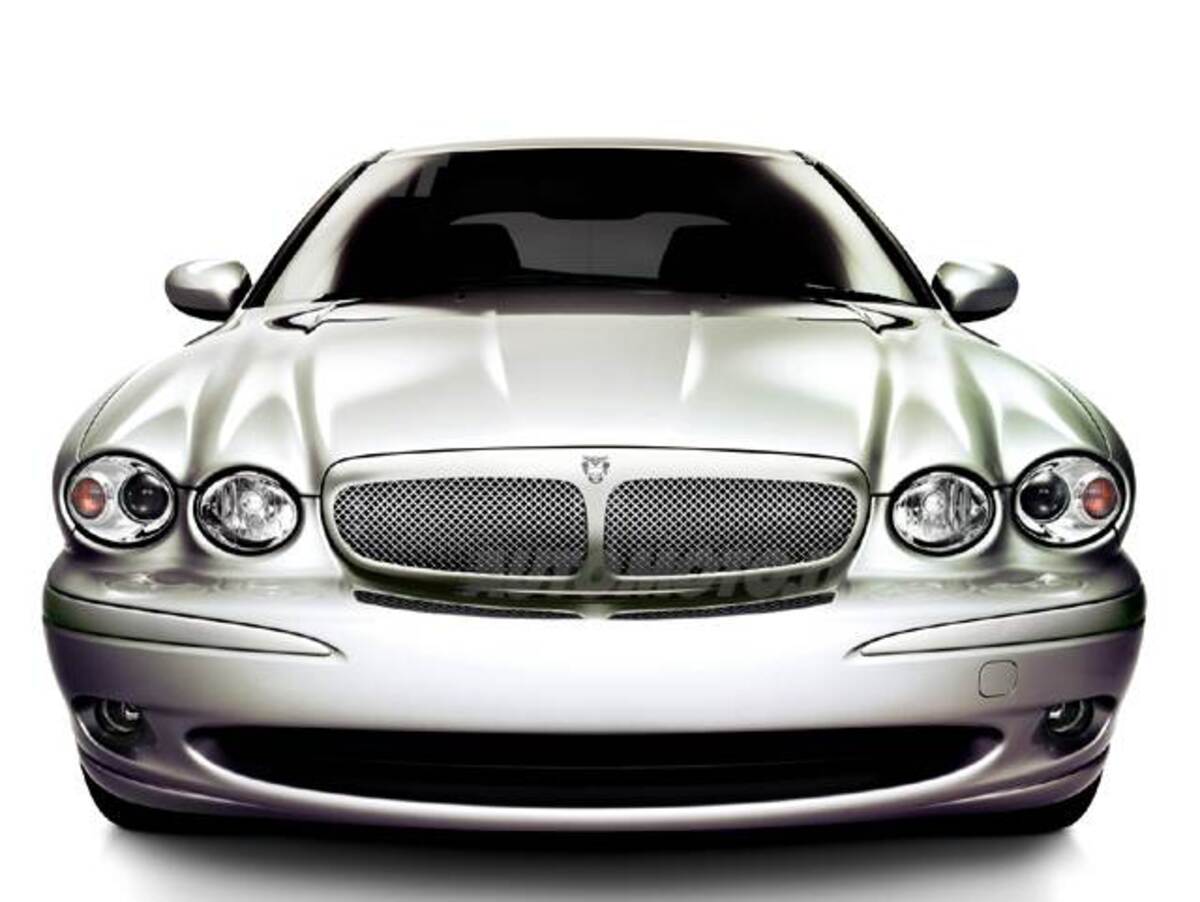 Jaguar X-Type 2.5 V6 24V cat Wagon Classic : prezzo e scheda tecnica ...