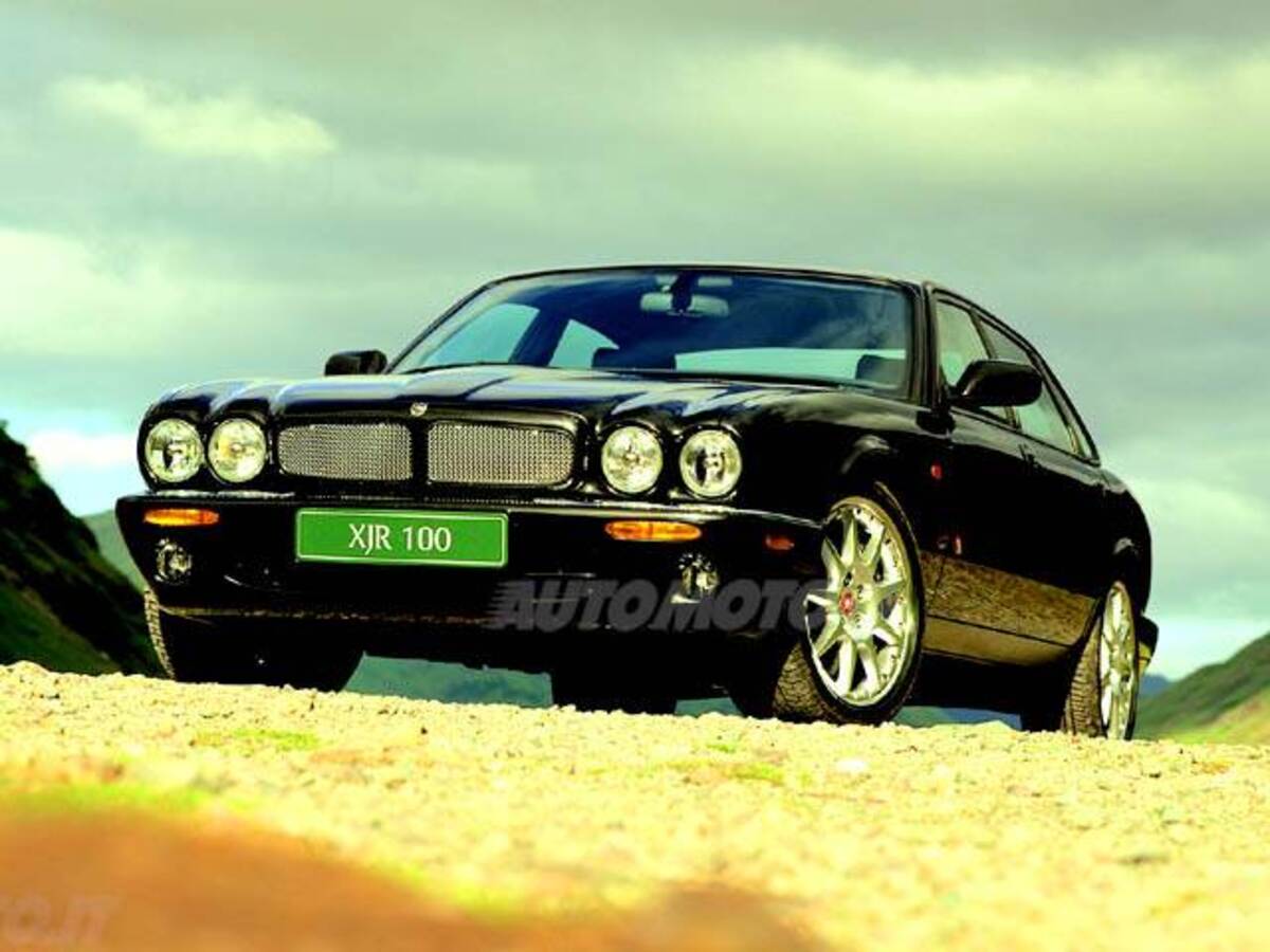 Jaguar XJR 100 4.0 cat Super Charged: prezzo e scheda tecnica - Automoto.it