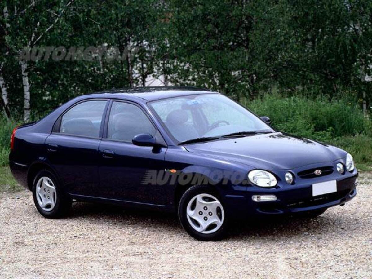 Kia Shuma 1.5i 16V cat 5 porte LS Top: prezzo e scheda tecnica ...