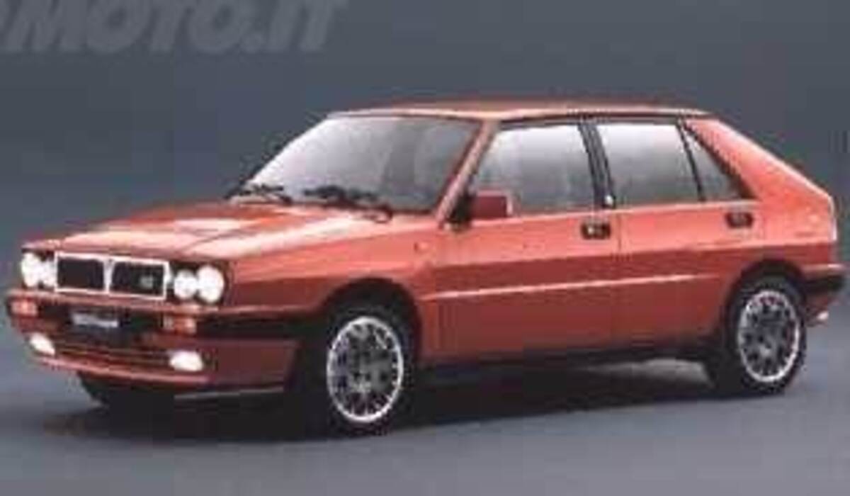 Lancia Delta turbo HF integrale: prezzo e scheda tecnica - Automoto.it