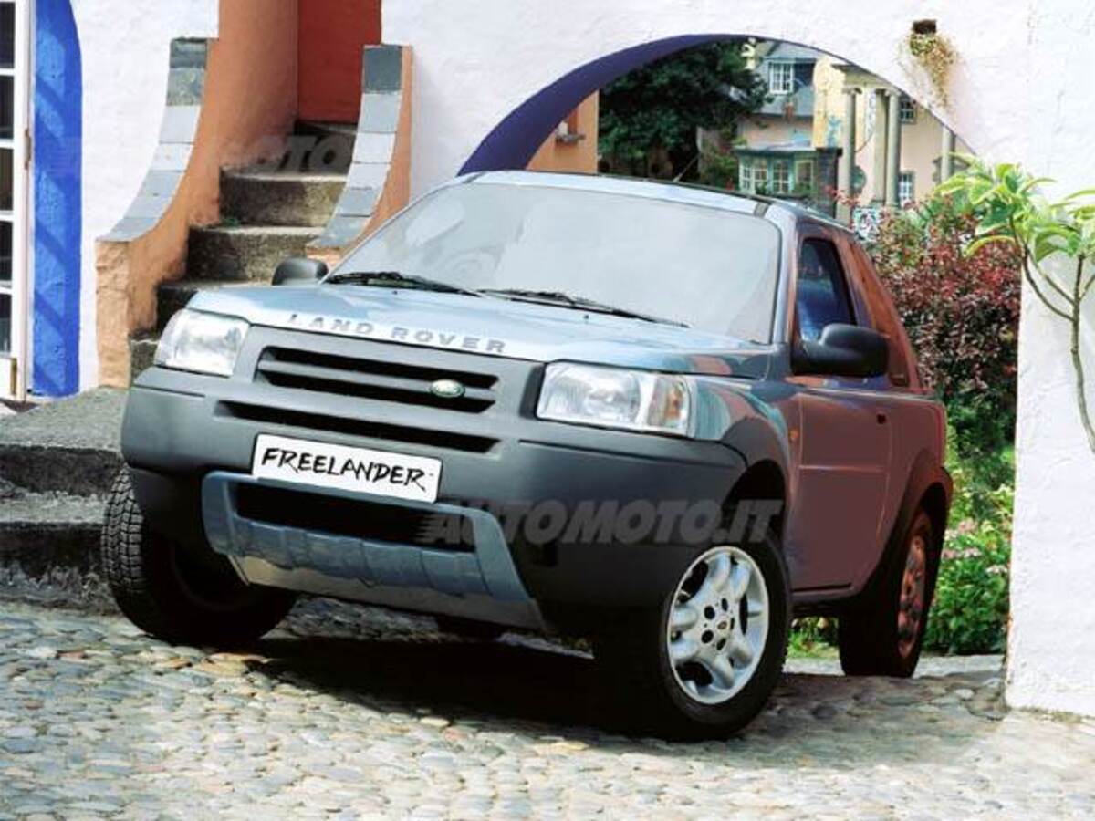 Land Rover Freelander 2.5 V6 24V 3p. aut. Softback: prezzo e scheda ...