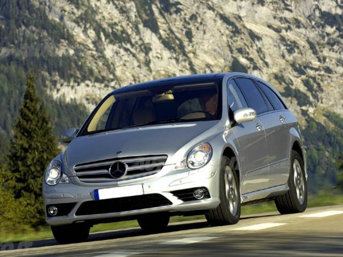 Mercedes-Benz Classe R 500 cat 4Matic Chrome Lunga : prezzo e scheda ...