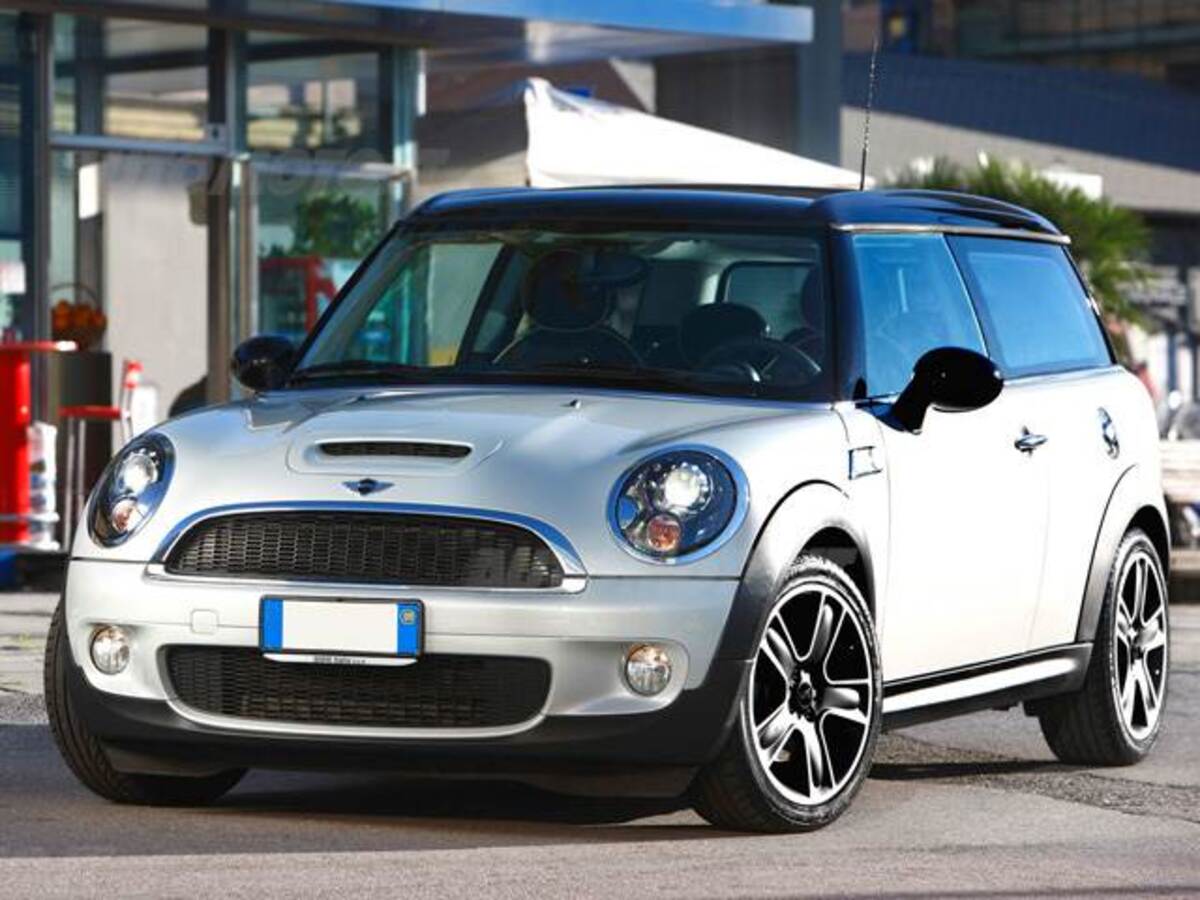 MINI Mini Clubman 1.6 16V Cooper S Soho Clubman : prezzo e scheda ...