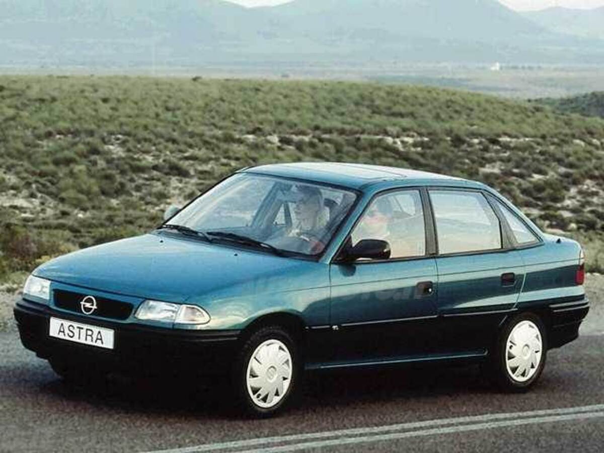 Opel Astra SE cat 4 porte GL : prezzo e scheda tecnica - Automoto.it