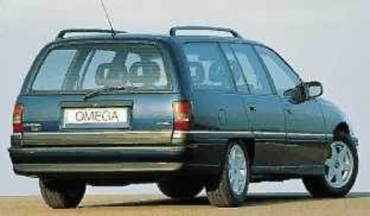 Opel Omega Station Wagon 24V cat Station Wagon : prezzo e scheda ...