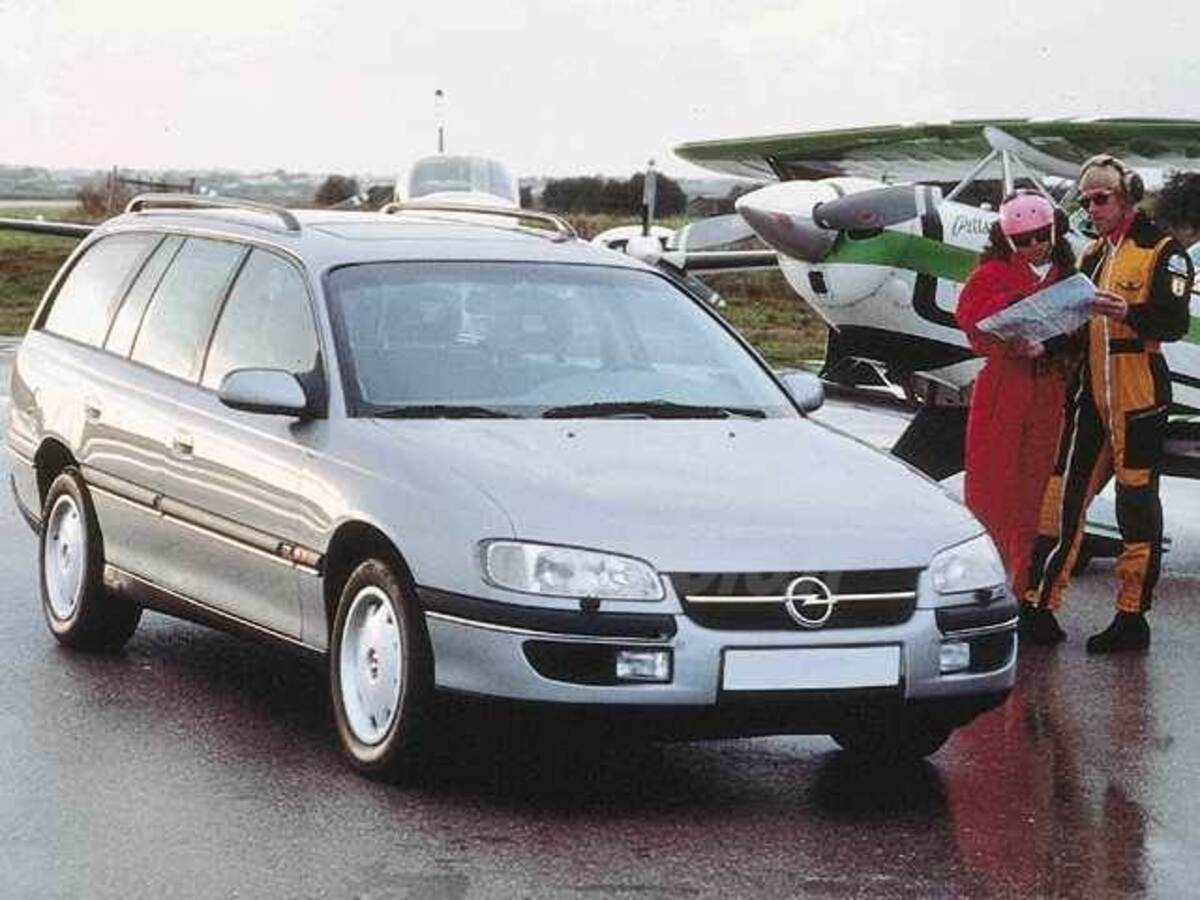 Opel Omega Station Wagon 2.0i cat Station Wagon Class: prezzo e scheda ...