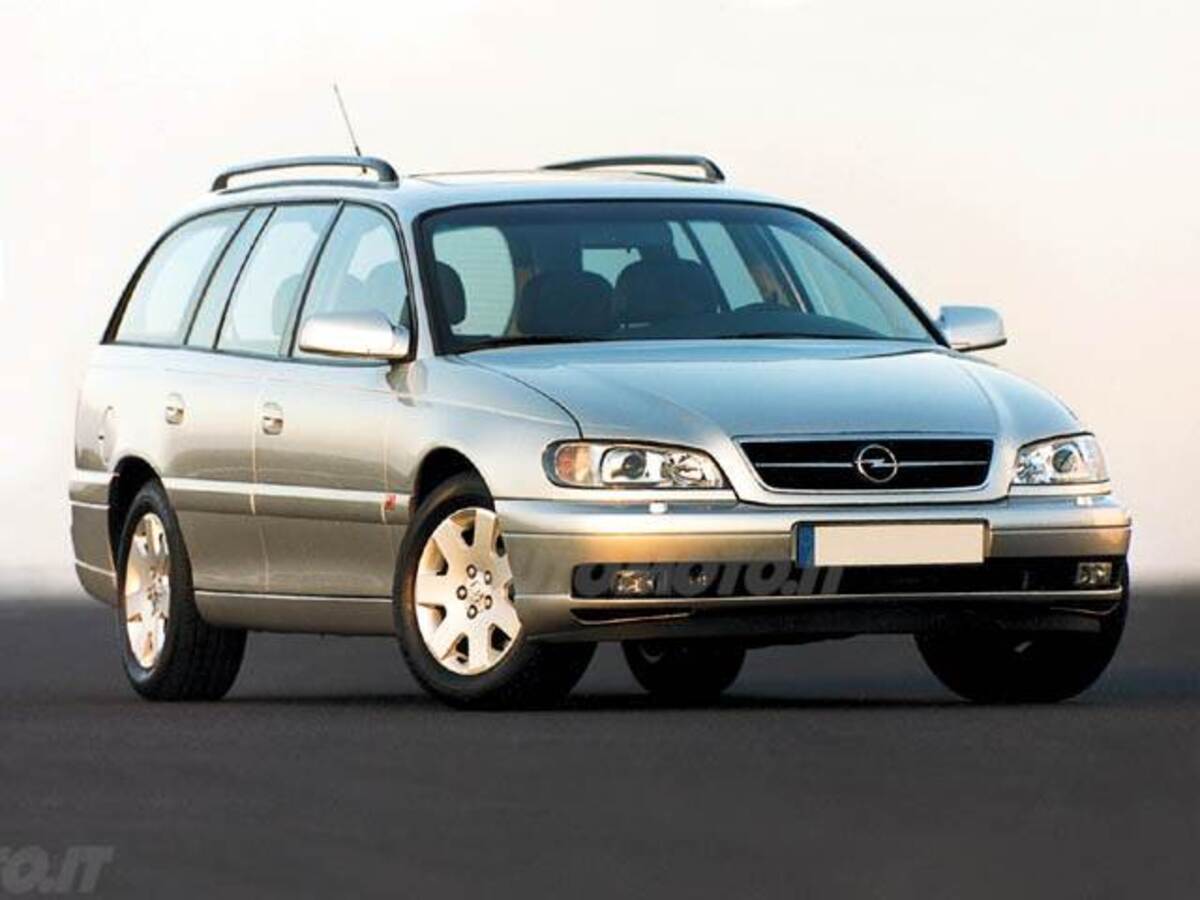 Opel Omega Station Wagon 2.6 V6 24V cat Executive : prezzo e scheda ...