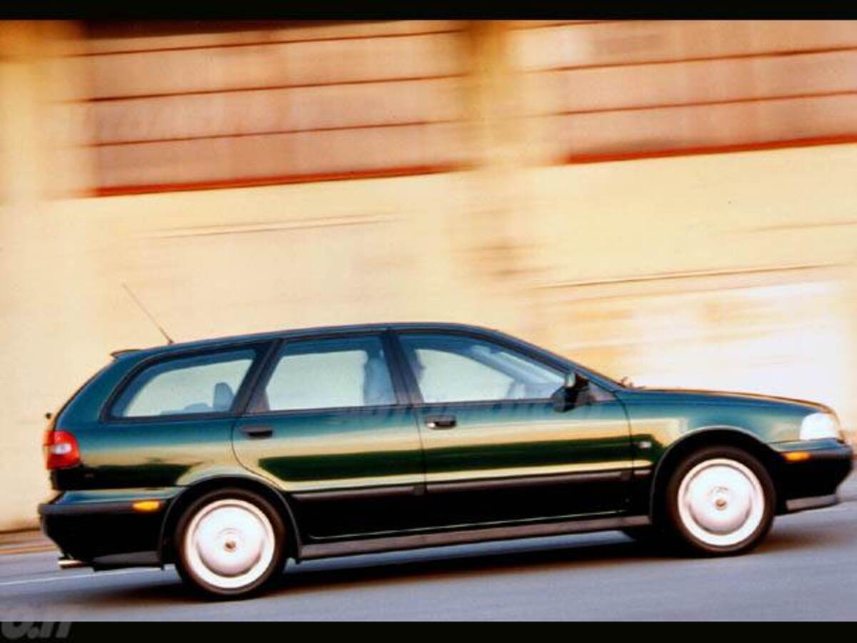 Volvo V40 1.9 turbo 16V cat T4 : prezzo e scheda tecnica - Automoto.it