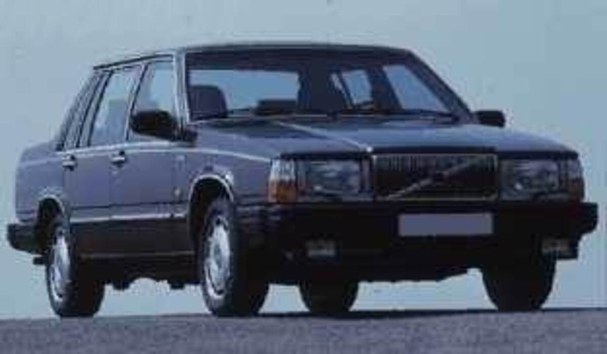 Volvo 760 2.8i V6 cat automatica GLE : prezzo e scheda tecnica ...