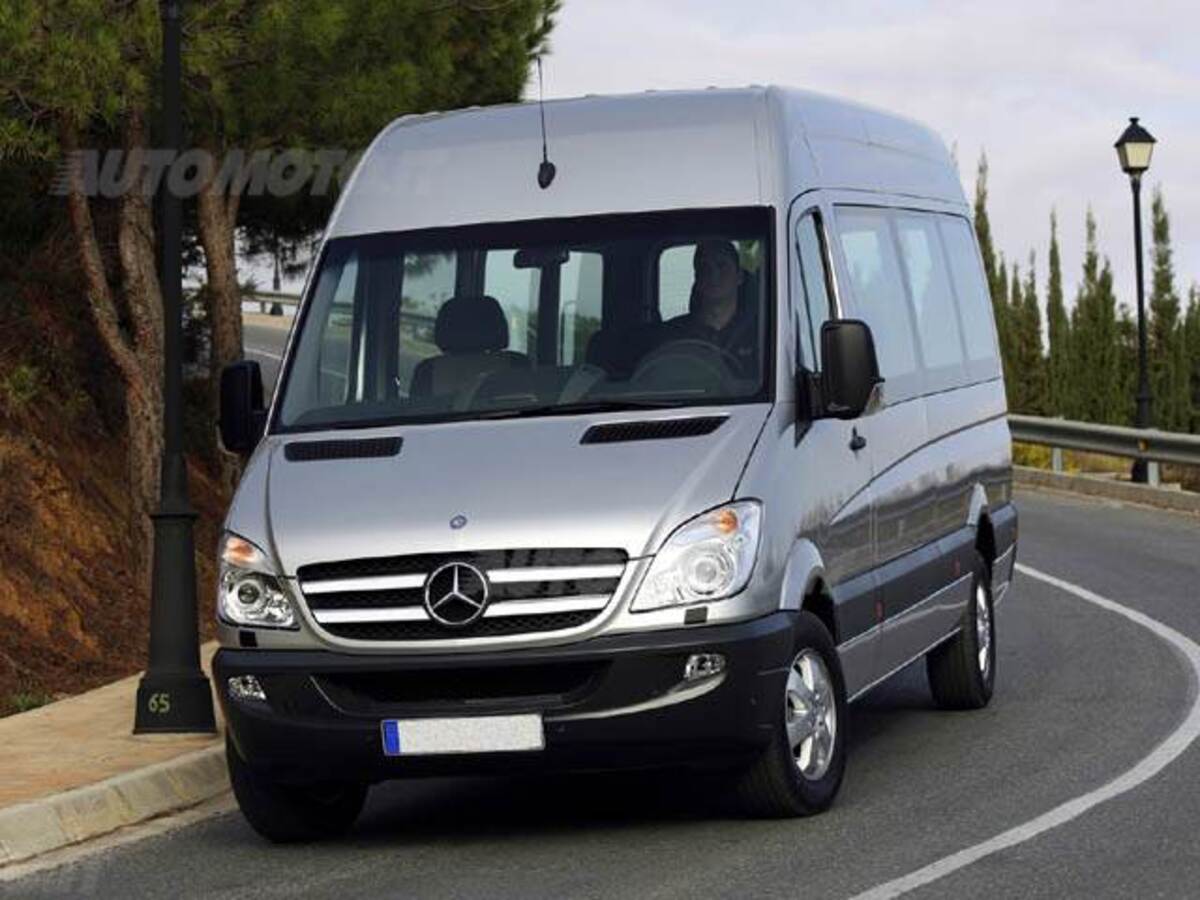 Mercedes-Benz Sprinter K37/30 211 CDI TA Kombi: prezzo e scheda tecnica ...