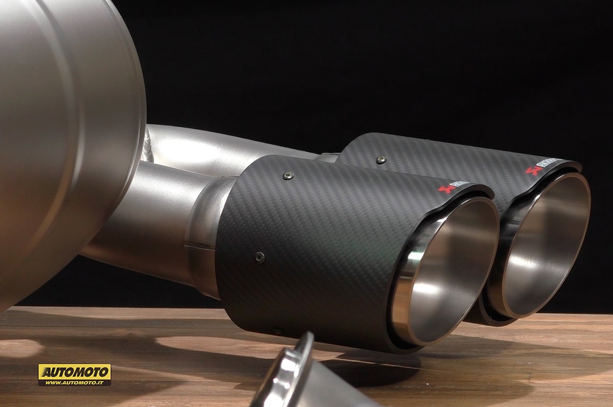 RecenSito: Akrapovic BMW M4-M3 - News - Automoto.it