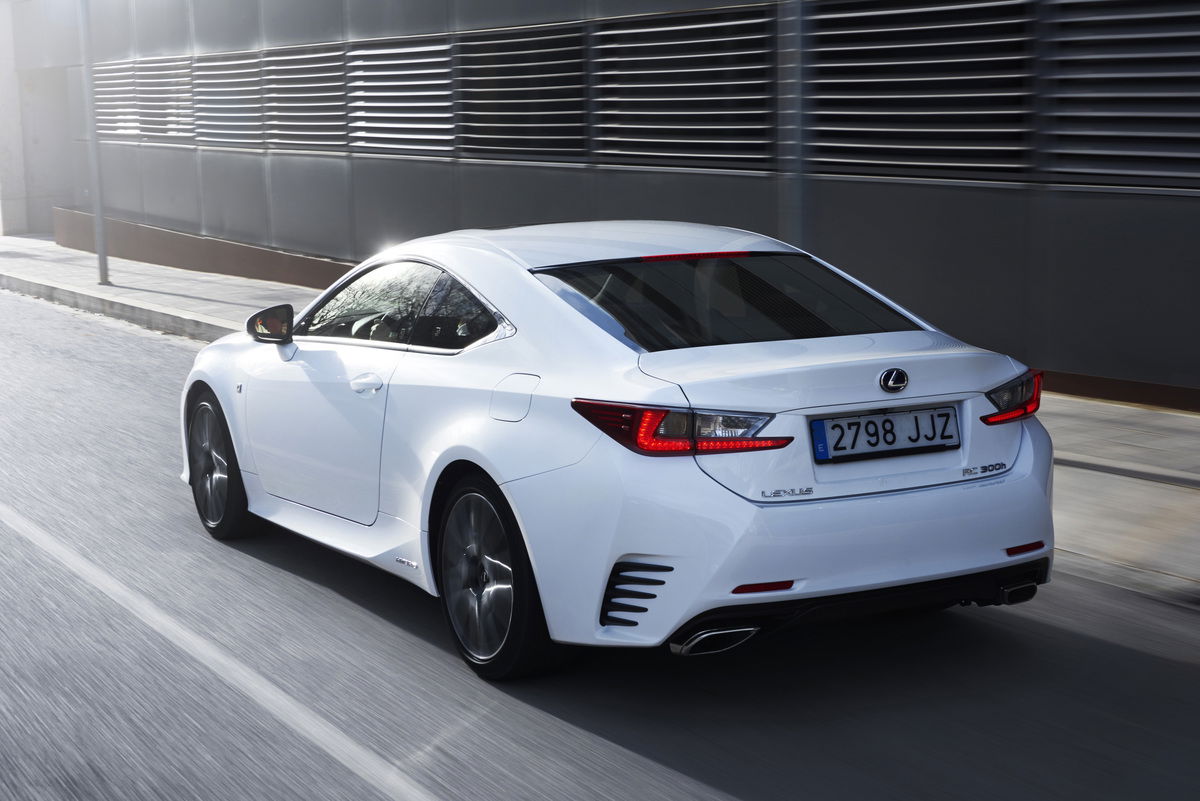 Lexus RC Coupé Hybrid - Prove - Automoto.it