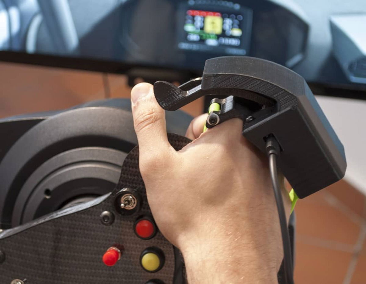 Hand Controller, la soluzione per i simracers disabili - News - Automoto.it