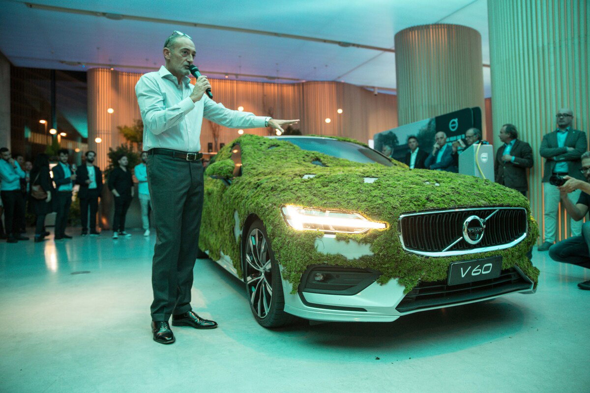 Volvo V60 e la sostenibilità protagoniste al Volvo Studio Milano con ...