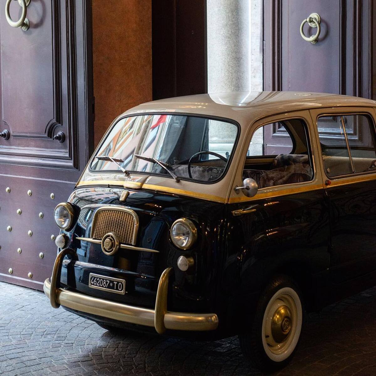 Fiat 600 Multipla by Garage Italia, un affresco sul cielo - News ...