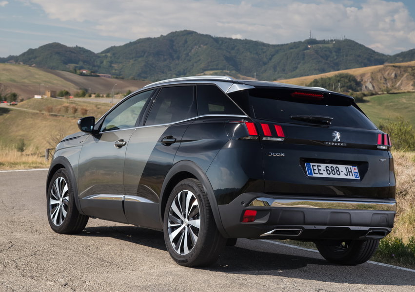 Peugeot 3008 - Catalogo e listino prezzi Peugeot 3008 - Automoto.it