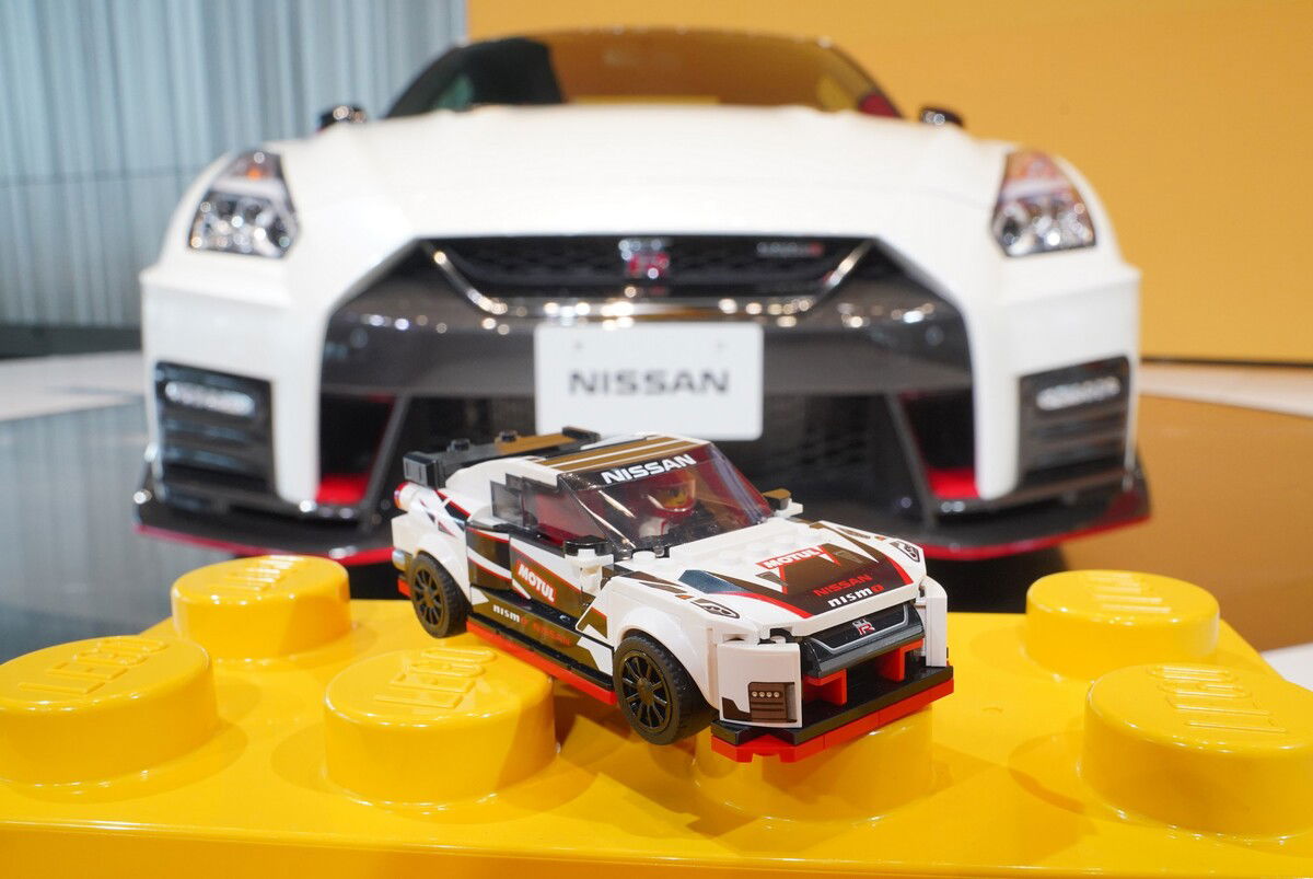 Nissan GT-R Nismo: ora anche di... Lego! - News - Automoto.it