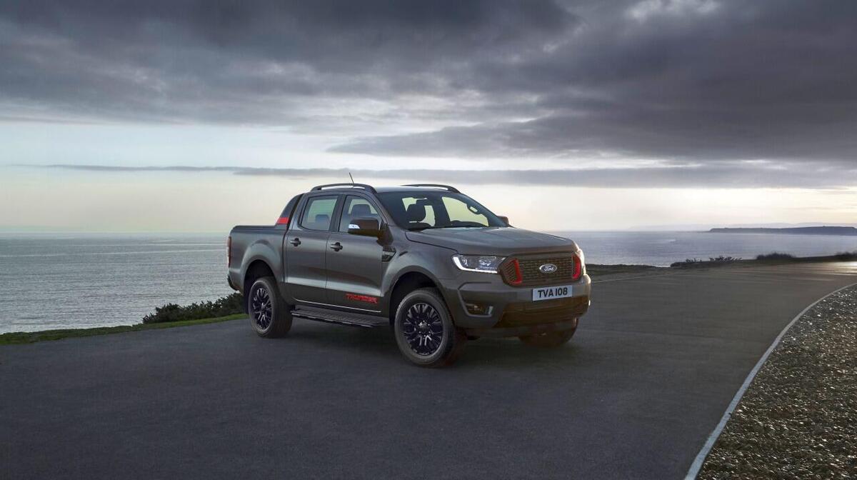 Ford Ranger Thunder, edizione limitata per il pick up dell’Ovale Blu ...