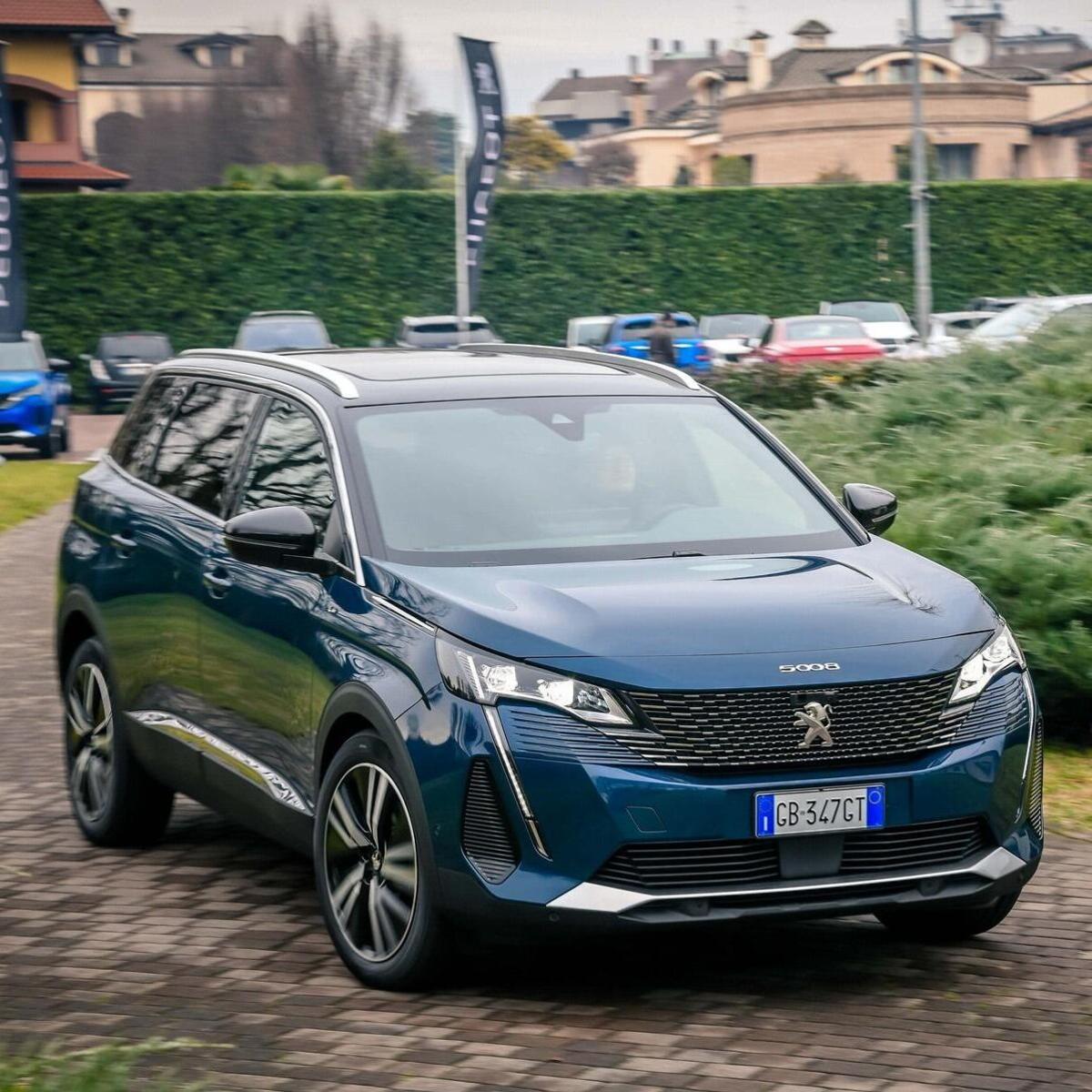 Peugeot 3008 e 5008 1.6 e-HDi FAP - News - Automoto.it