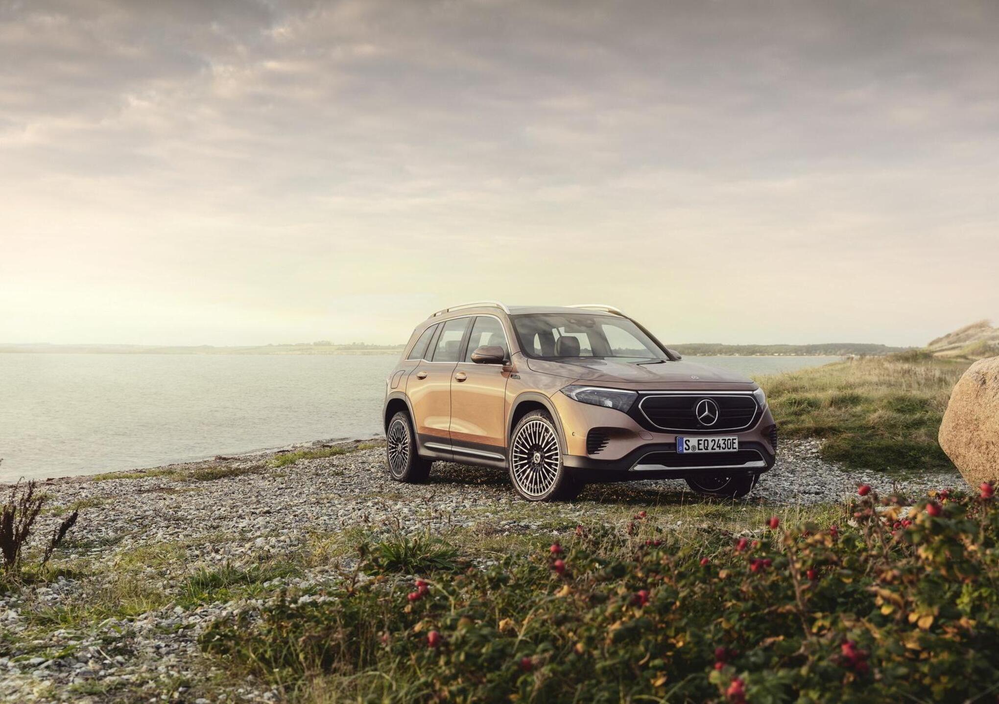 Mercedes-Benz EQB, l’elettrica a sette posti con 419 Km di autonomia - News - Automoto.it