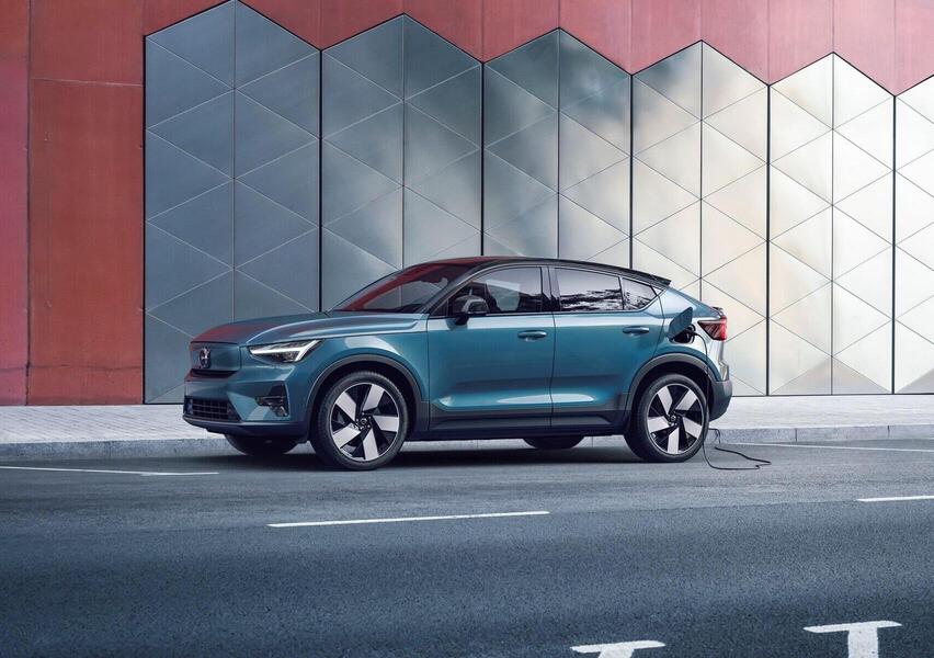 Volvo C40 Recharge Single Motor Extended Range RWD Core (11/2022 ...