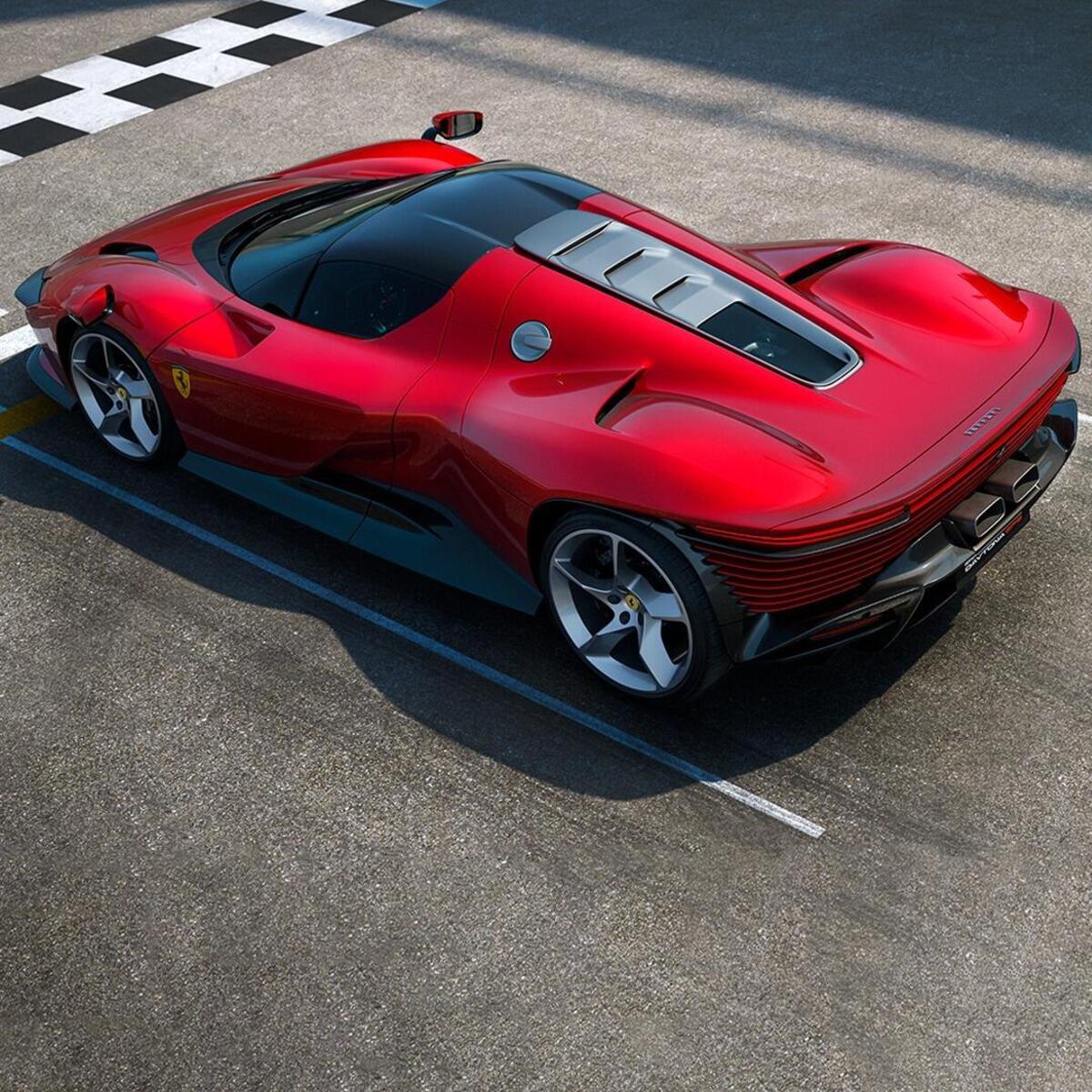 Ferrari l’ha fatta giusta, ma quanto? Daytona SP3 2021 Vs Antenate ...