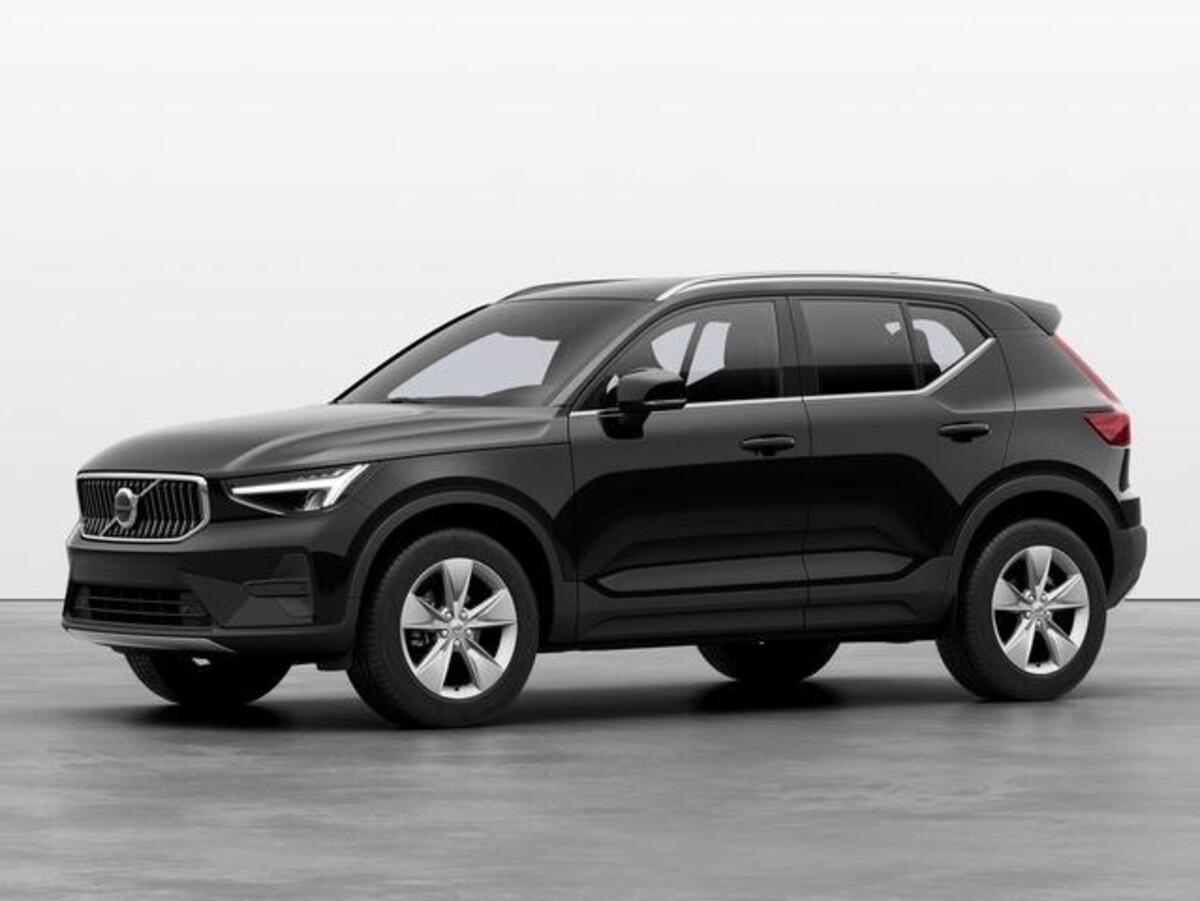 Volvo XC40 B3 automatico Plus Bright: prezzo e scheda tecnica - Automoto.it
