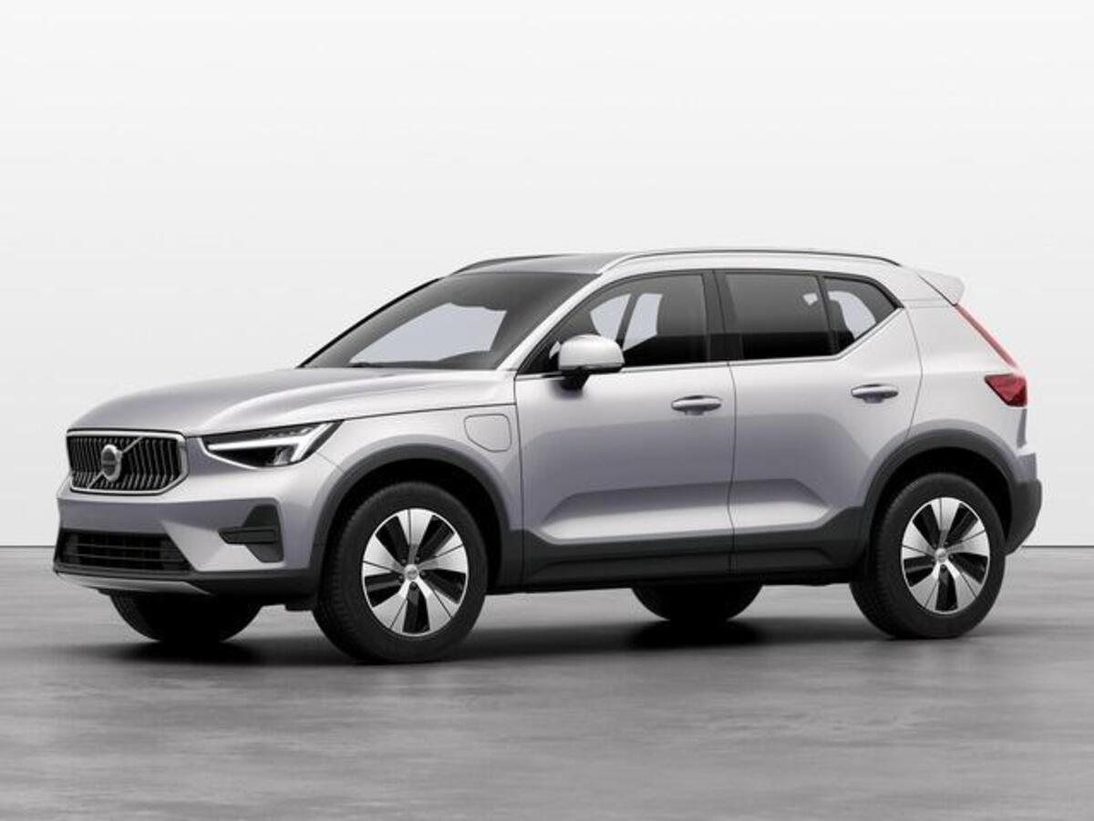 Volvo XC40 T4 Recharge Plug-in Hybrid automatico Core: prezzo e scheda ...