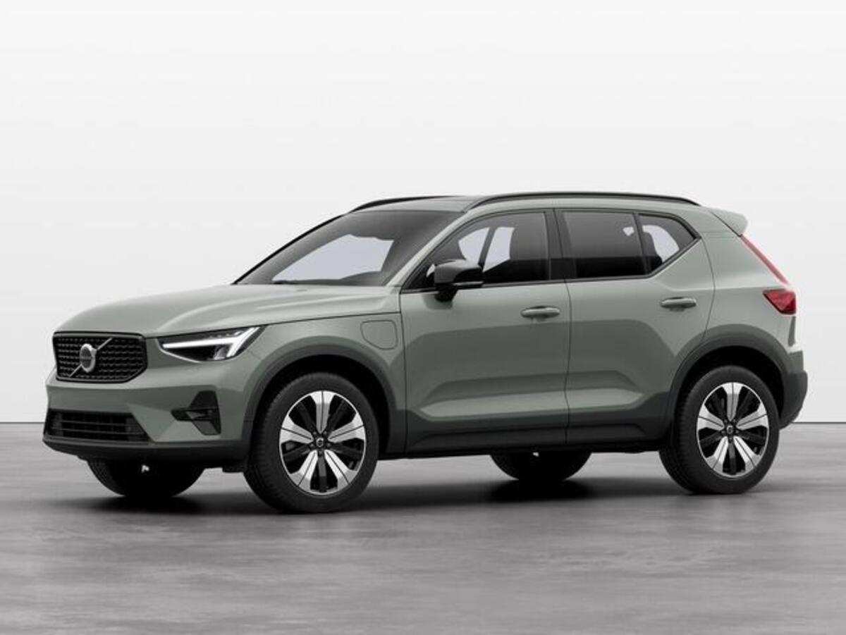 Volvo XC40 T4 Recharge Plug-in Hybrid automatico Ultimate Dark: prezzo ...
