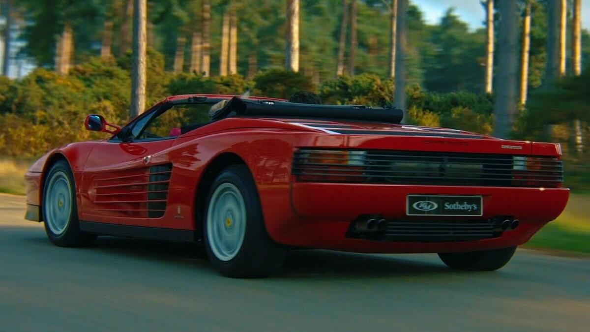 Ferrari Testarossa Spider: dal videogioco Out Run all'asta da Sotheby ...