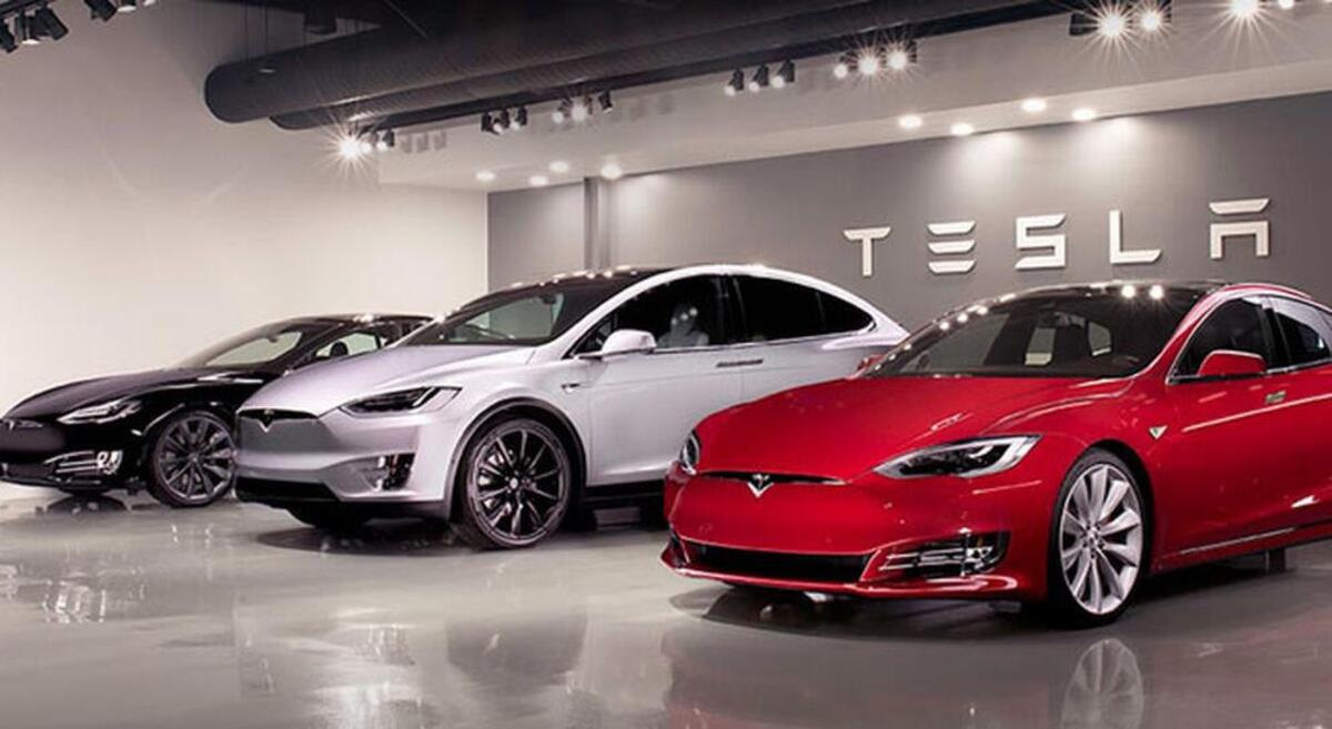 Tesla aggiorna 321.000 Model 3 e Model Y per un difetto alle luci ...