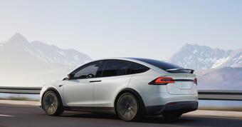 Tesla Model X - Catalogo e listino prezzi Tesla Model X - Automoto.it