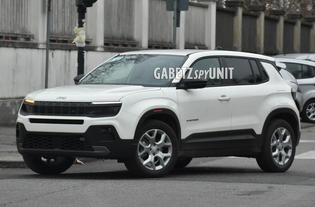 Jeep Avenger, la versione elettrica "Snow" è in arrivo [Foto Spia ...