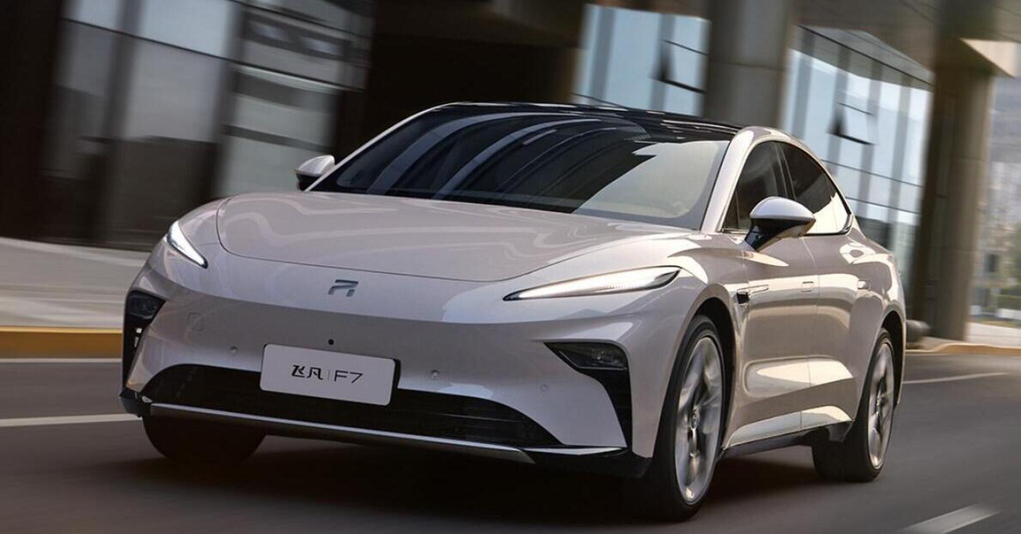 Saic F7, la nuova cinese elettrica con il cambio rapido di batterie (come Nio) - Elettrico ...