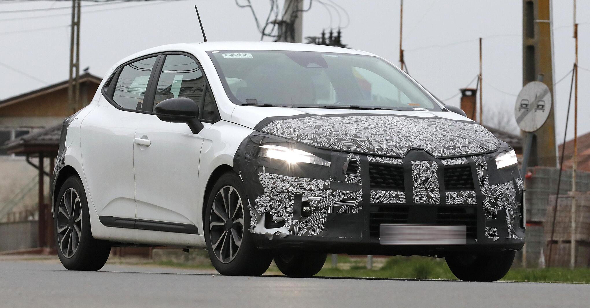 Renault Clio 2023, nuovi ibridi e nuovo Facelift [Foto Spia] - News ...