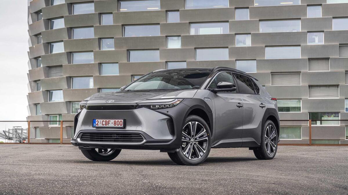 Toyota bZ4X EV 20CV Pure: prezzo e scheda tecnica - Automoto.it