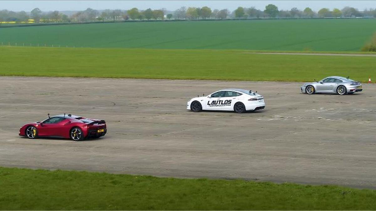 Drag race tra Ferrari, Tesla e Porsche [VIDEO] - News - Automoto.it