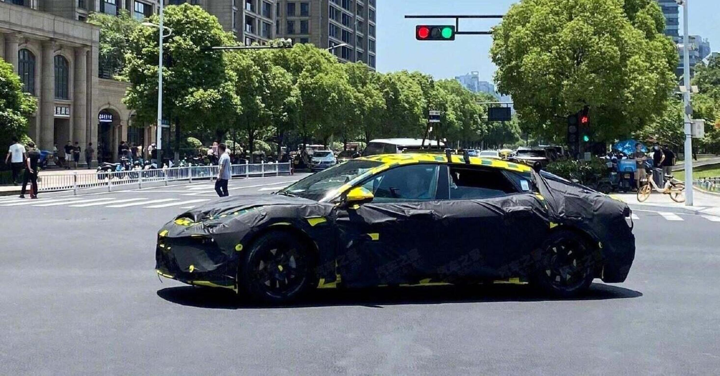 Lotus Envya, l’elettrica avrà circa 900 Cv di potenza [Foto Spia ...