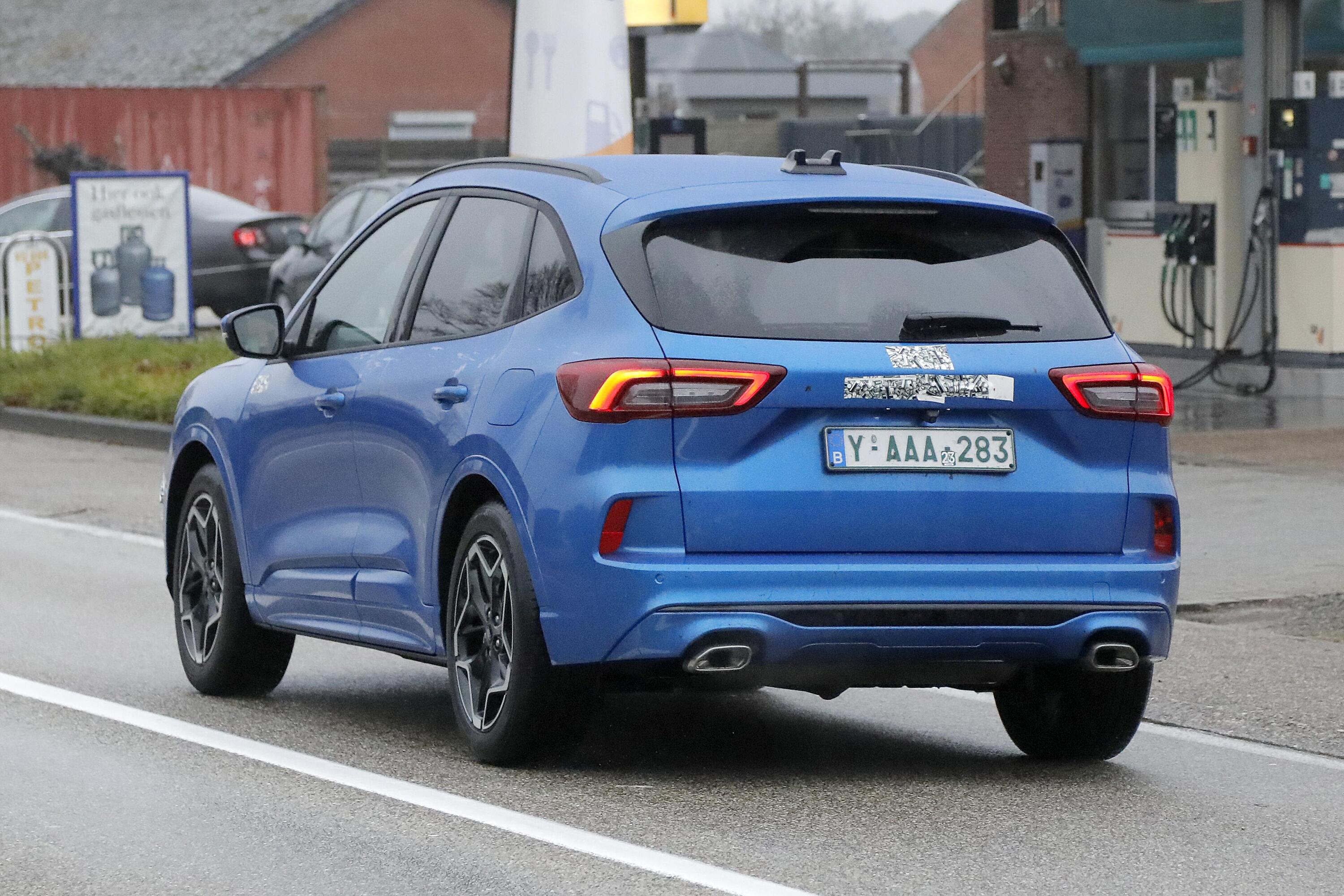 Ford Kuga 2024, ecco il nuovo facelift [Foto Spia] - News - Automoto.it