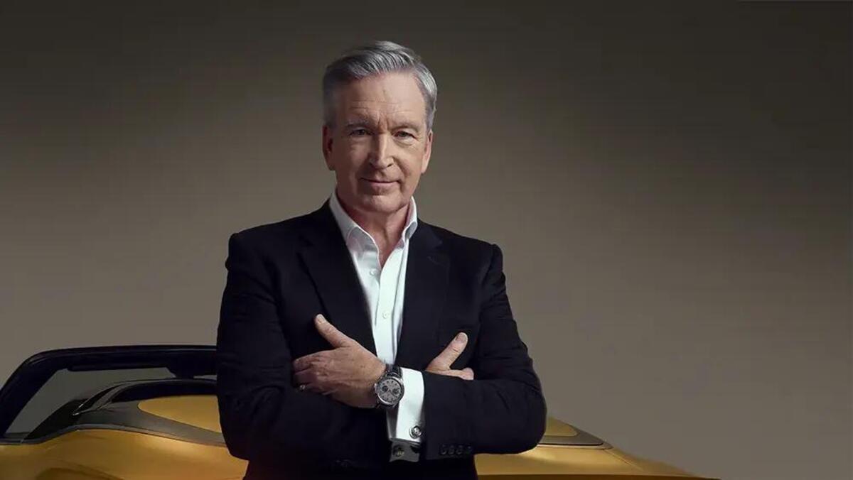 Aston Martin avrà un nuovo CEO: Adrian Hallmark al posto di Amedeo ...