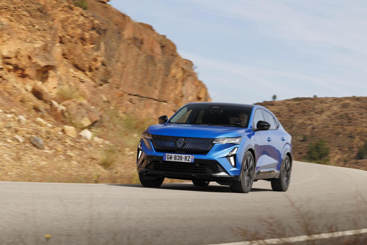 Nuova Renault Rafale: motorizzazioni, allestimenti, optional e prezzi ...