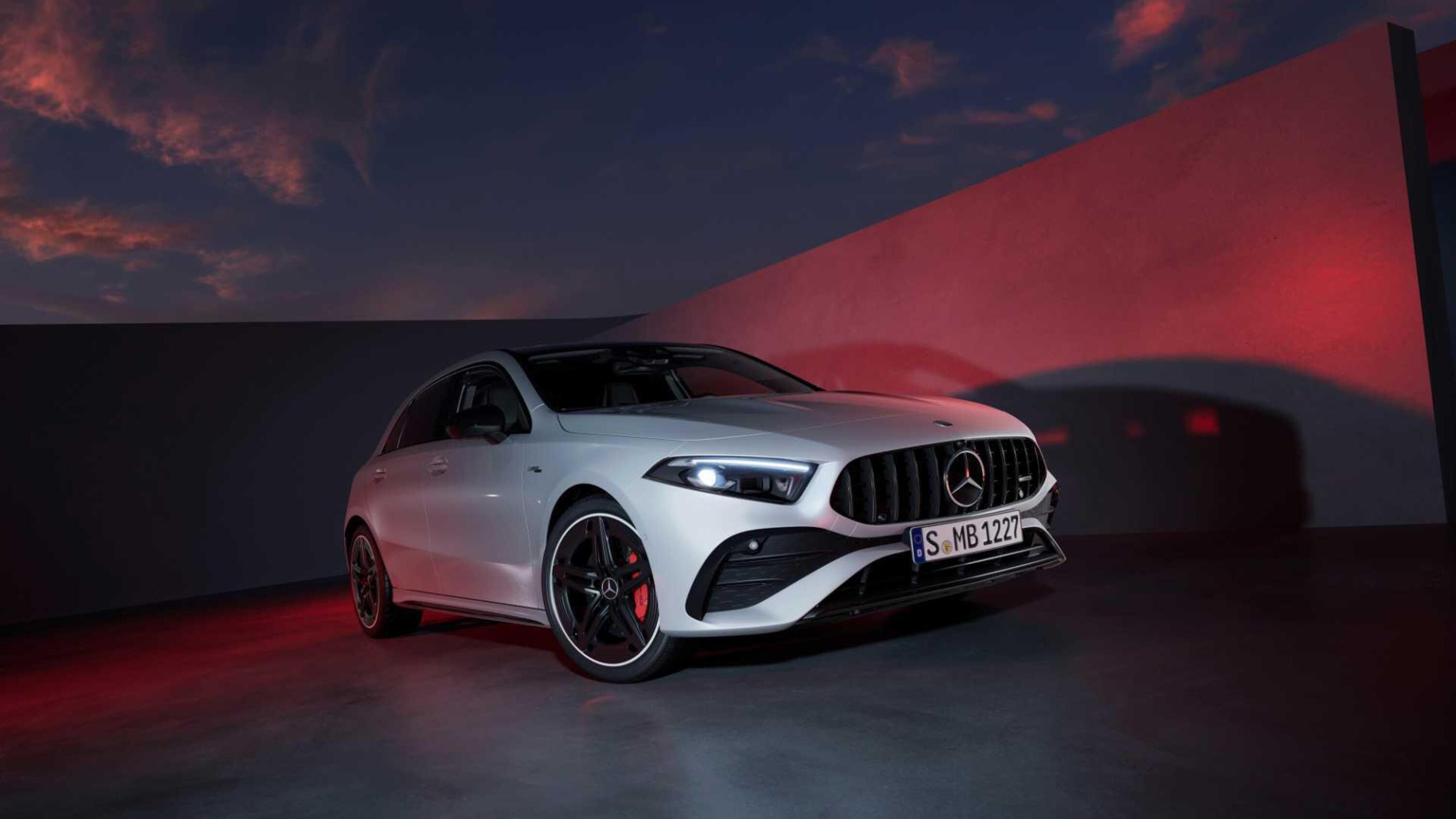 Mercedes-Benz Classe A AMG 35 AMG Line Premium Plus 4matic auto: prezzo ...