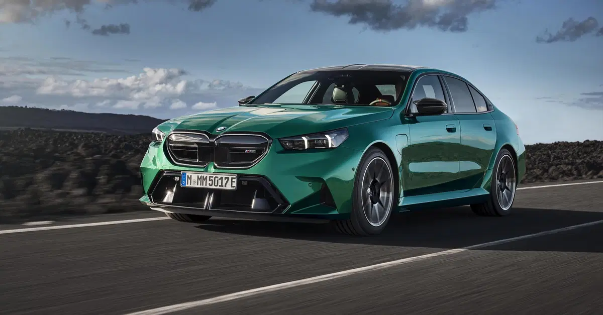 Pesare, pesa. Ma va come un fulmine, bisogna dirlo. BMW M5, la prova in ...